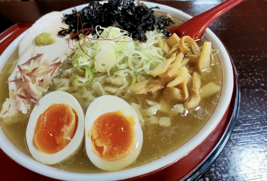 Ramen store Engine with delicious soup made from shellfish - Koha-Japan ...